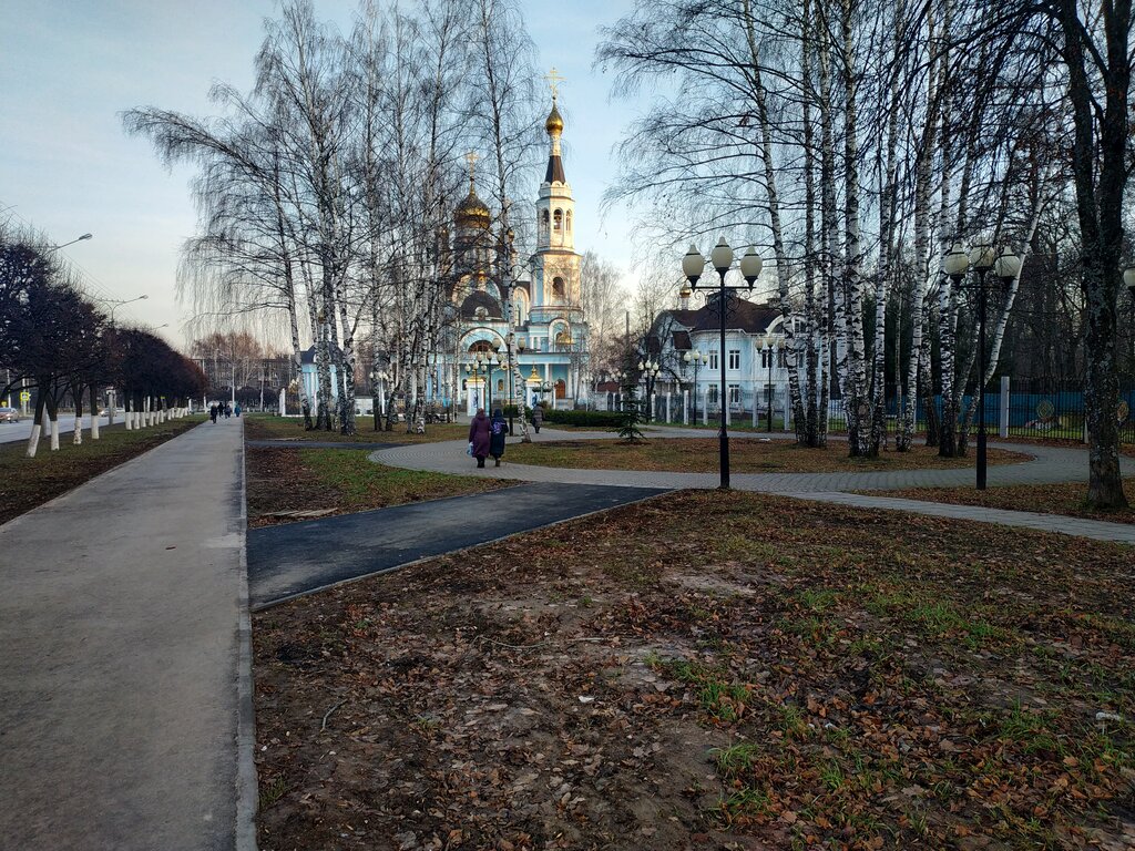 Kültür ve eğlence parkları Tatyaninskiy Square, Cheboksary, foto