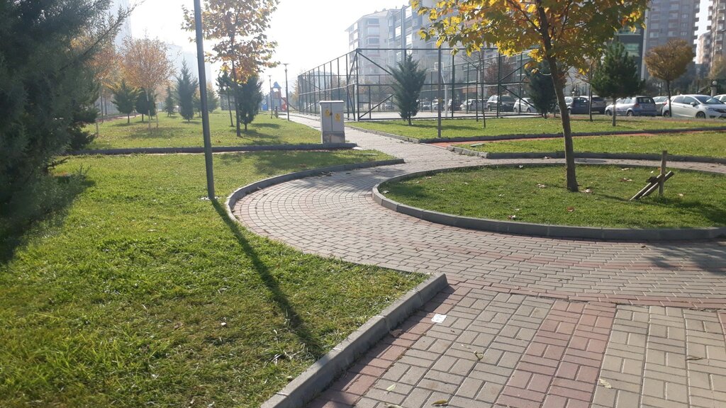 Parklar ve ormanlar Sehit Mahmut Kaval Parki, Ankara, foto