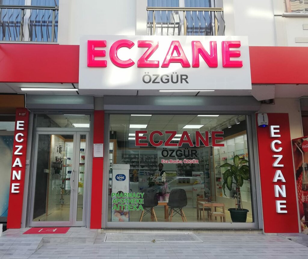 Eczaneler Özgür Eczanesi, İstanbul, foto