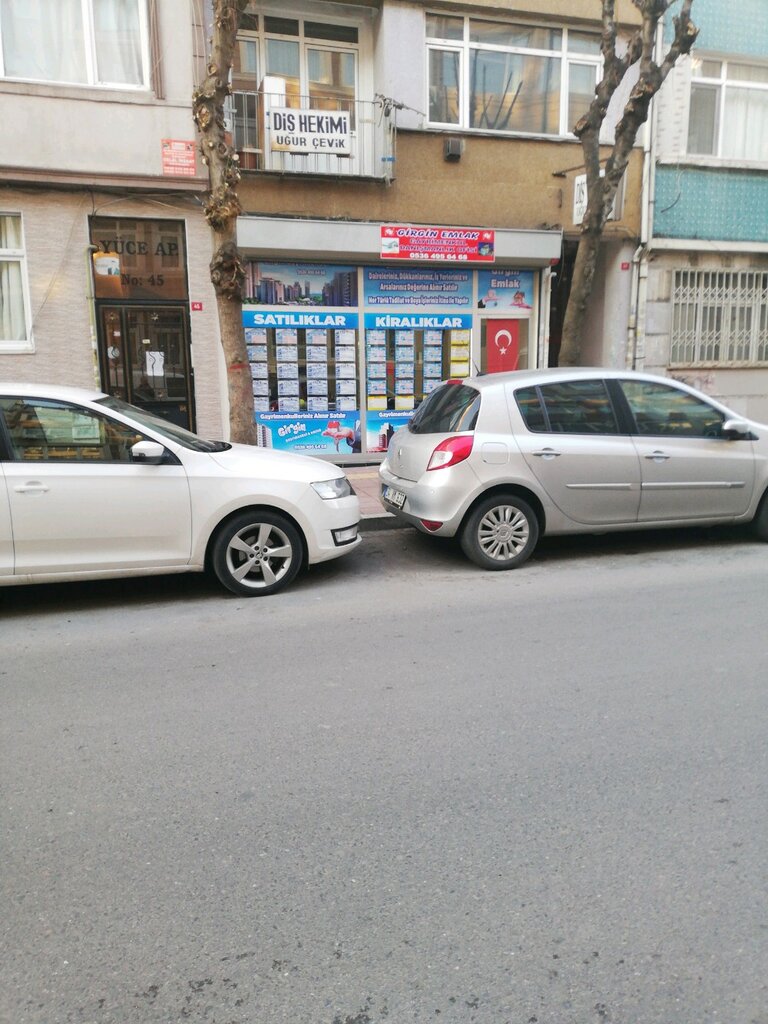 Emlak ofisi Girgin Emlak, İstanbul, foto