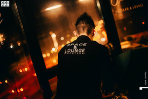 Space Lounge (Ivana Yakovleva Avenue No:4Б), kafe  Cheboksary'den