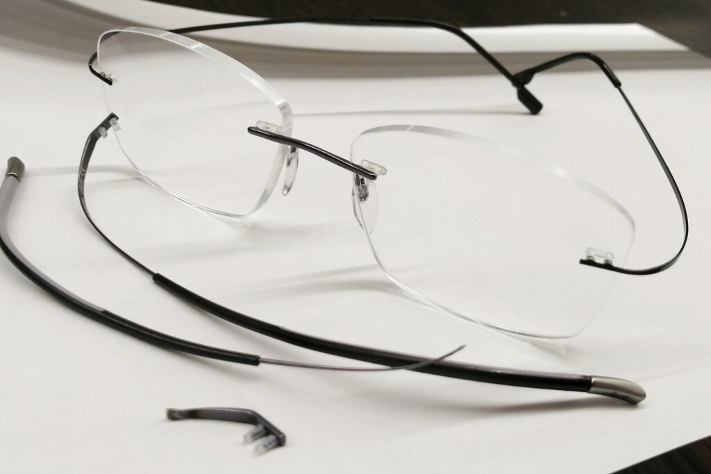 Gözlük tamiri Optica service, Kazan, foto