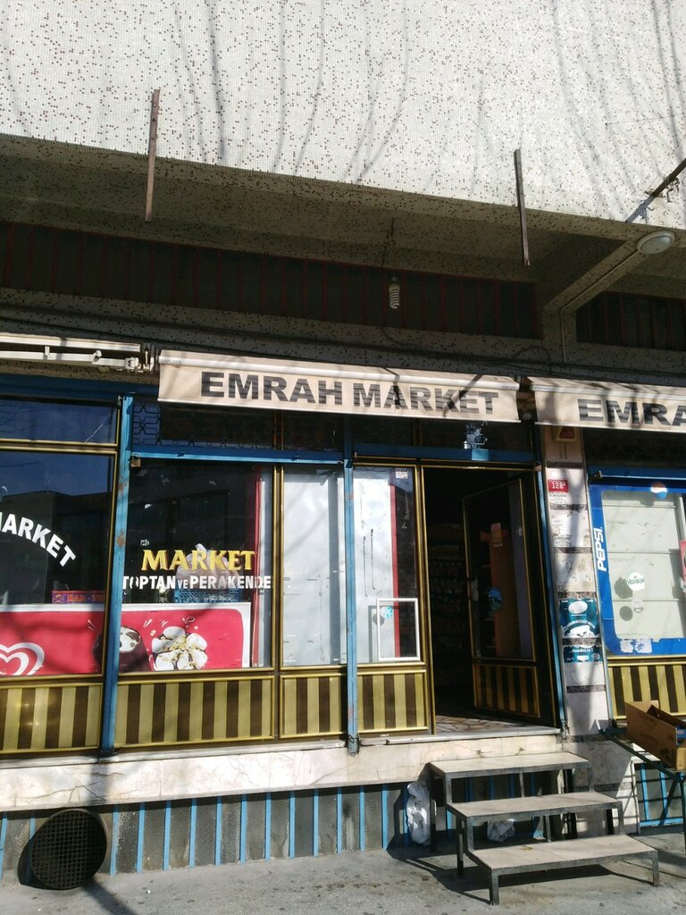 Market Emrah Market, İstanbul, foto