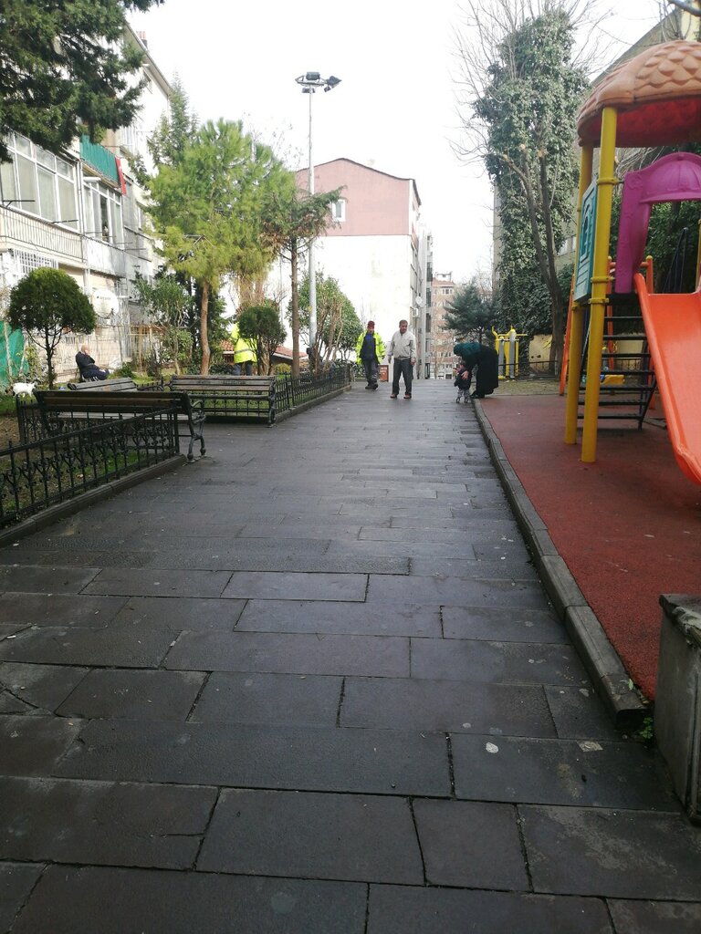 Kültür ve eğlence parkları Dr. Metin Alatlı Parkı, İstanbul, foto