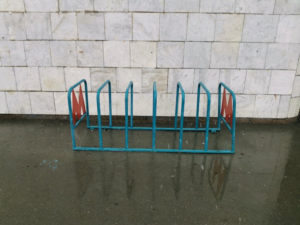 Bisiklet park yerleri Велопарковка, Novosibirsk, foto