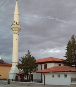 Pınarbaşı Mahallesi Cami (Konya, Kadınhanı, 124552. Sok., 58), cami  Kadınhanı'ndan