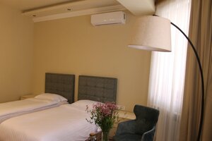 A Hotel Yerevan (Teryan Street No:3, Yerevan), otel  Erivan'dan