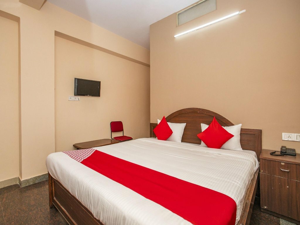 Otel Hotel Diamond Paradise by Oyo Rooms, Bangalor, foto