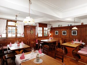 Wirtschaft zum Frieden (Herrenacker No:11, Schaffhausen), restoran  Schaffhausen'dan