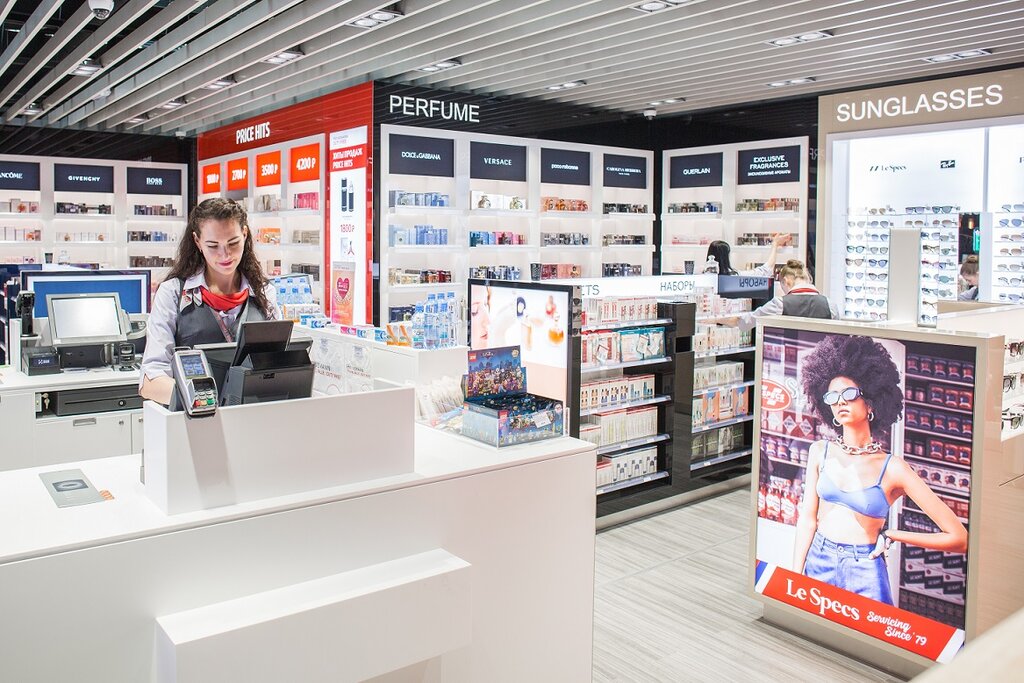Gümrüksüz alışveriş mağazaları Sky Duty Free, Nijni Novgorod, foto