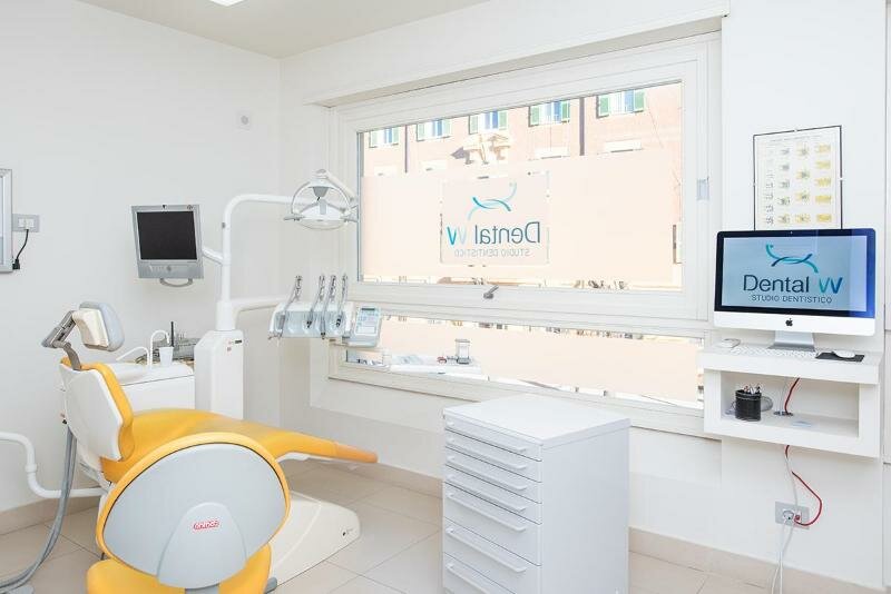 Özel ağız ve diş sağlığı klinikleri ve muayenehaneleri Studio Dentistico Dental W Dr. Vena, Terni, foto