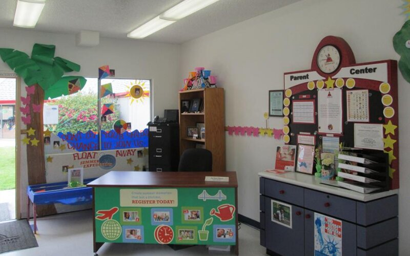 Ortaokul Covina KinderCare, Kaliforniya Eyaleti, foto