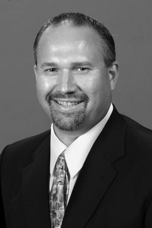 Yatırım fonu firmaları Edward Jones - Financial Advisor: Jim Jakscht, Aams™, Wisconsin Eyaleti, foto