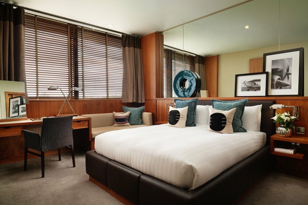 Otel Aviator Farnborough, İngiltere, foto