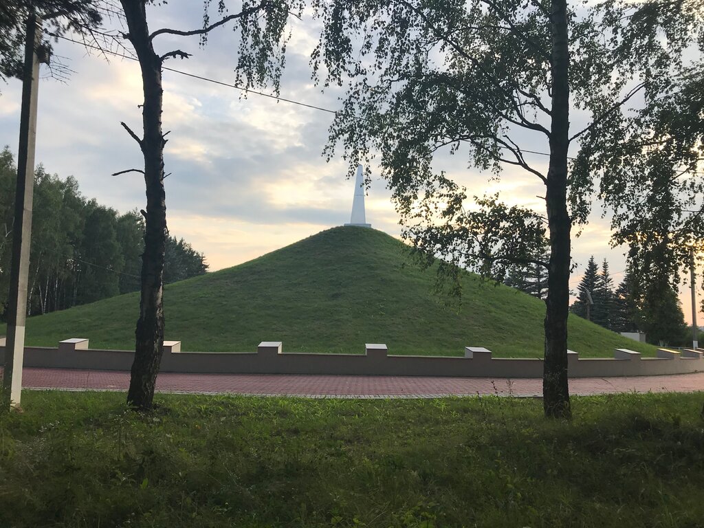 Anıt, heykel Курган Славы, Tulskaya oblastı, foto