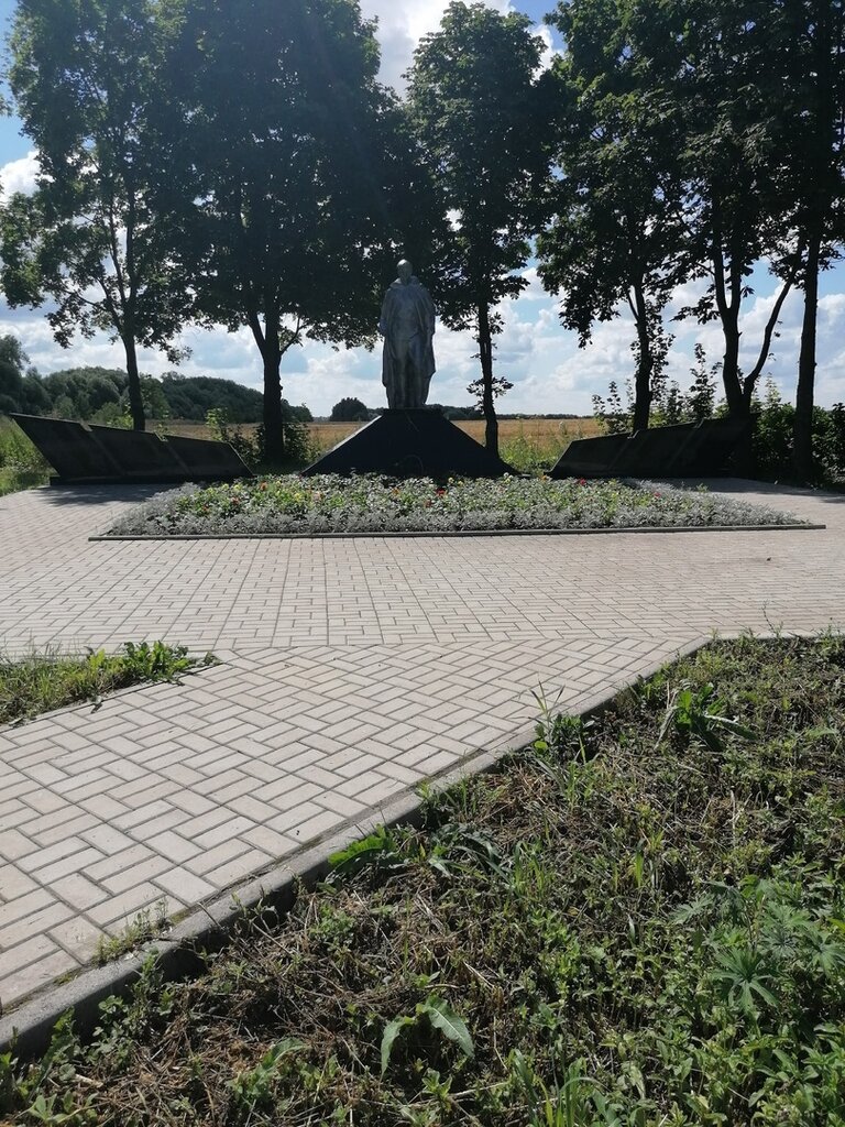 Anıt, heykel Братская могила № 19, Tulskaya oblastı, foto