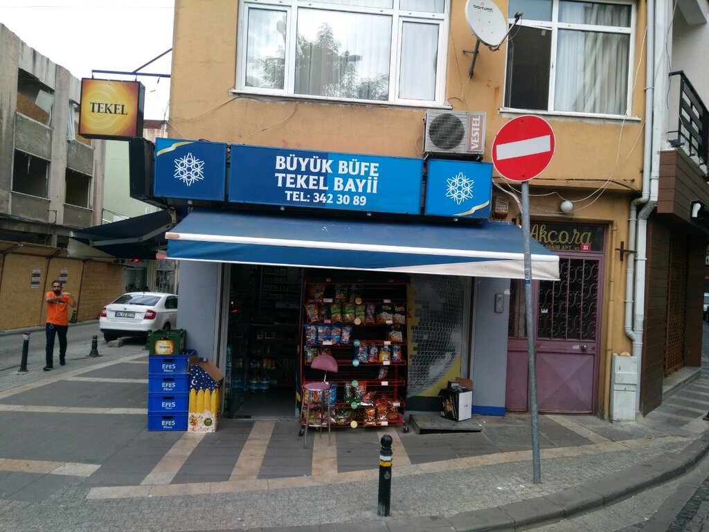 Alkollü içecekler Büyük Büfe Tekel Bayii, İstanbul, foto