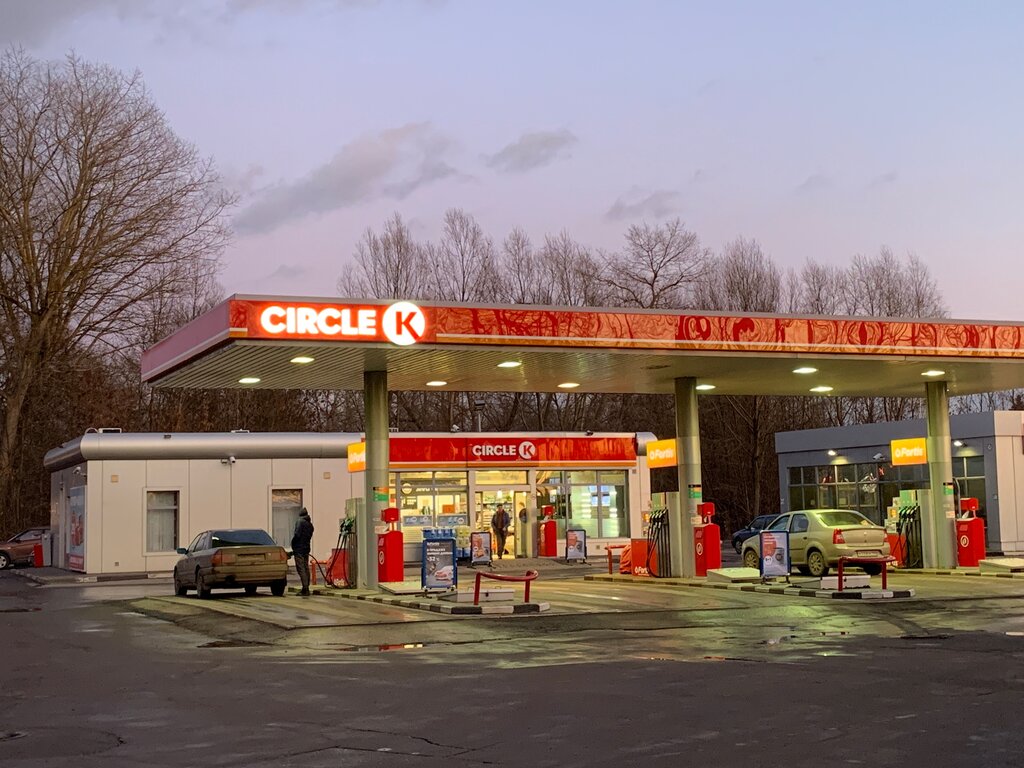 Benzin istasyonu Circle K Russia, Velikie Luky, foto