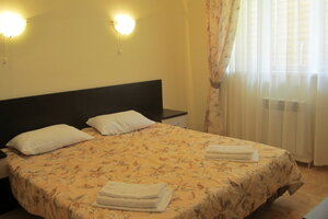Ellas (Prosvescheniya Street No:111А), otel  Soçi'den