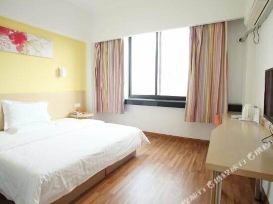 Otel 7 Days Inn Changde Langzhou Road Branch, Hunan, foto