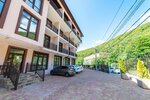 Deluxe Apartments na Estonskaya  (Estonskaya Street No:9/3), otel  Soçi'den