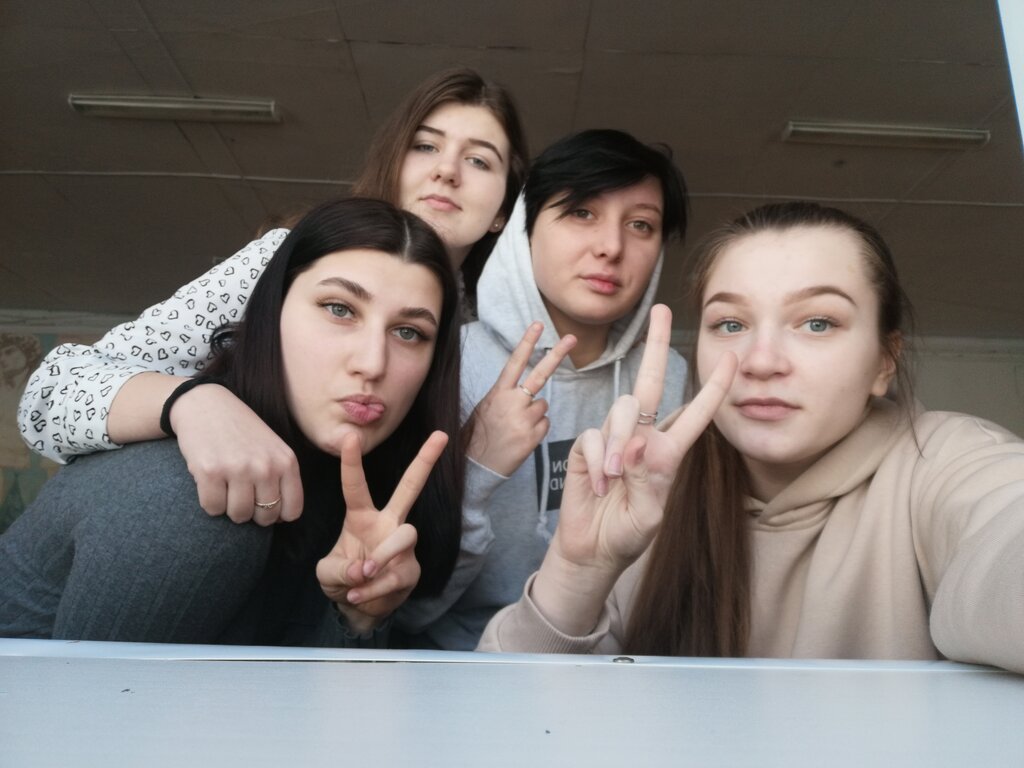 Ortaokul Srednyaya shkola № 10 Rp. verkhniye Sergi MOU, Sverdlovskaya oblastı, foto