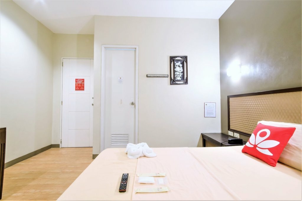 Otel Zen Rooms Basic Aurora Pasay, Dünya, foto