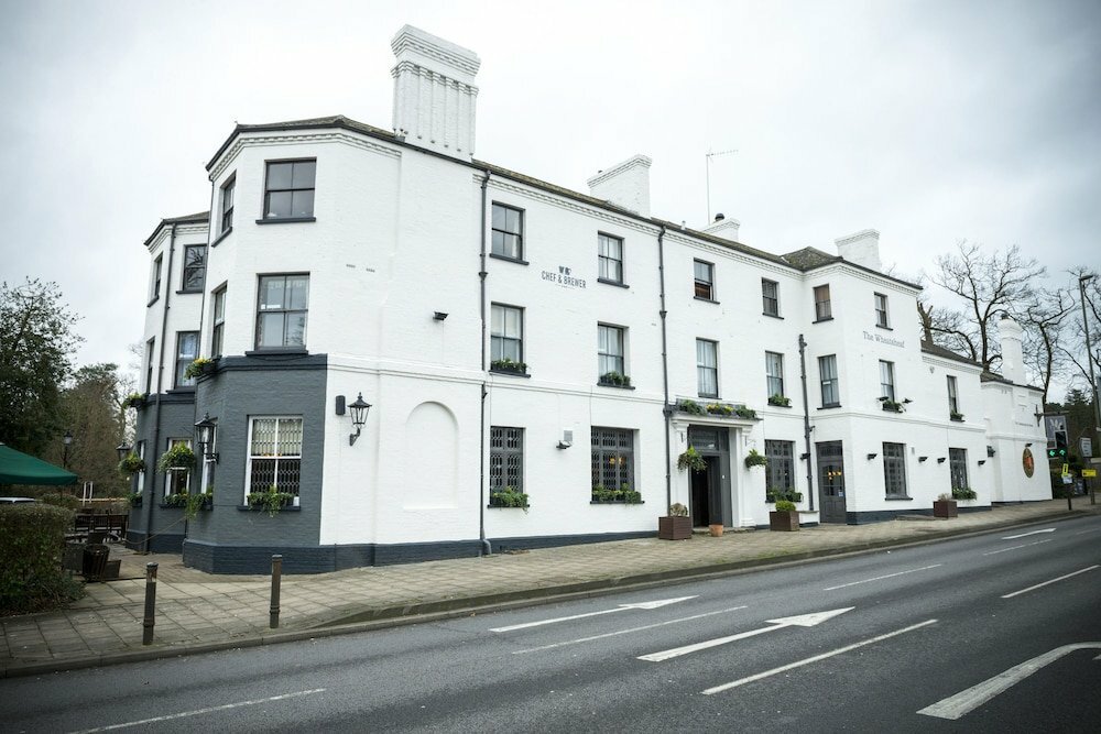 Otel Wheatsheaf Hotel - Virginia Water by Greene King Inns, İngiltere, foto