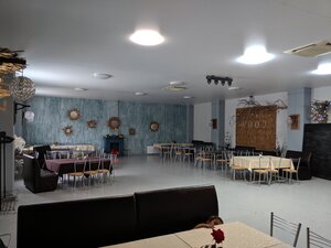 Wood (pereulok Yunost No:13, stanitsa Starotitarovskaya), kafe  Krasnodarski krayından