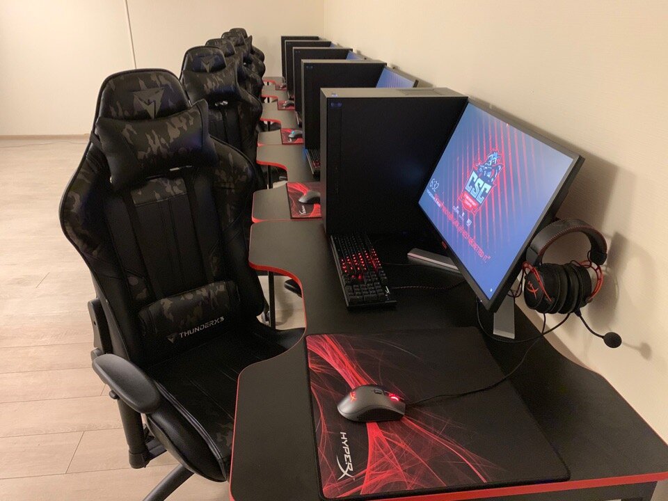 i̇nternet kafeler Киберспортивный центр, Saint‑Petersburg, foto