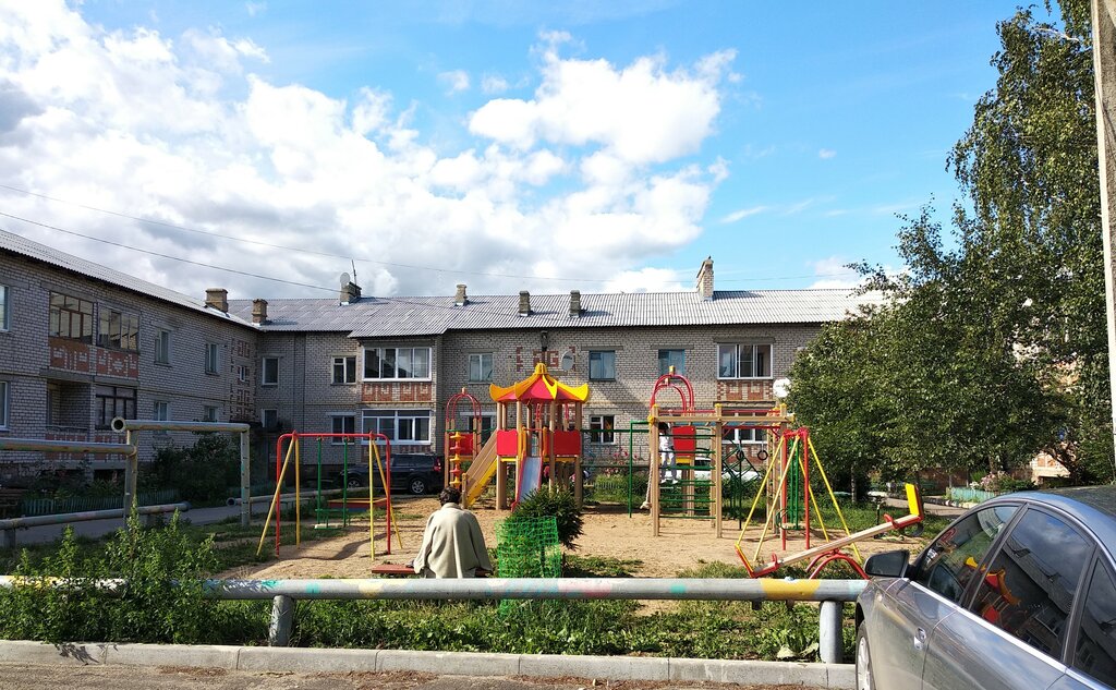 Oyun alanı Playground, Yaroslavskaya oblastı, foto