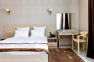 Tourist (Respýblıka dańǵyly No:33, Astana), otel  Astana'dan