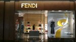 Fendi (Al-Farabi Avenue No:77/8), giyim mağazası  Almatı'dan