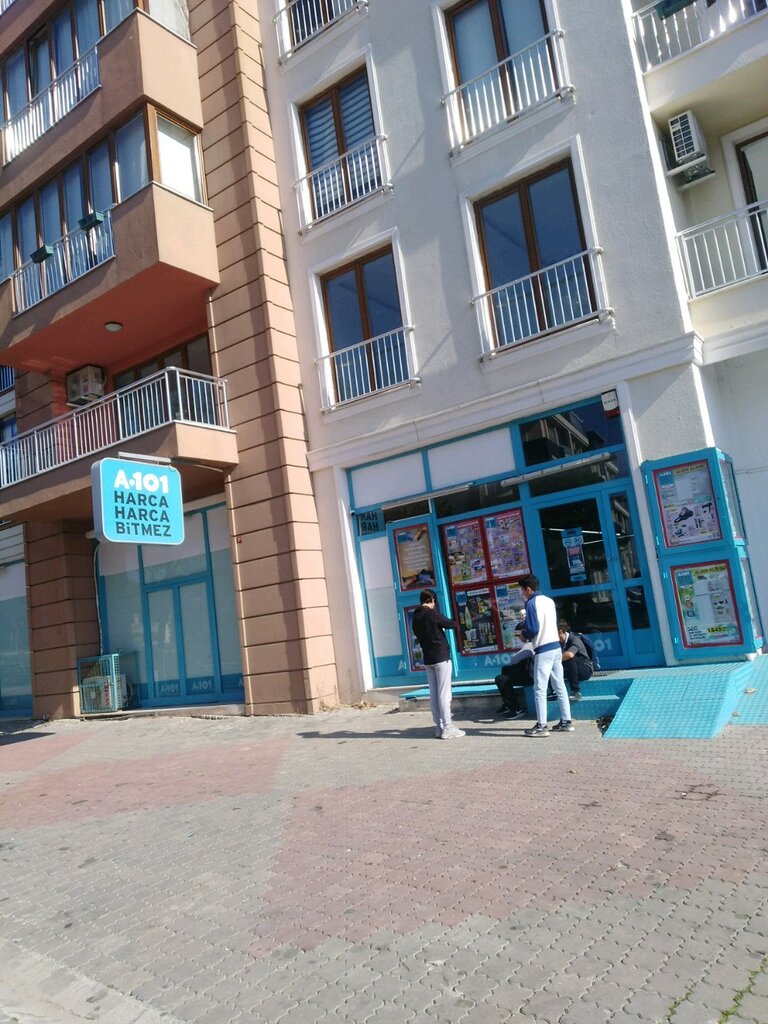 Süpermarket A 101, İstanbul, foto
