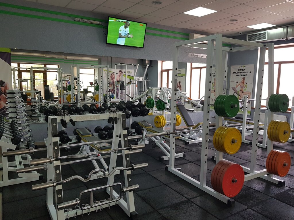 Spor ve jimnastik salonları Sport-club Legion, Saki (Sak), foto