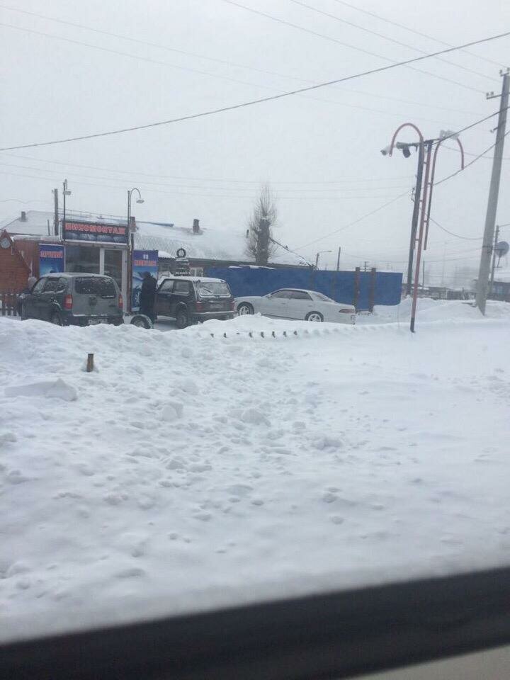 Oto lastik tamiri Шиномонтаж, Uyar, foto