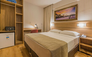 Slaviero Londrina Flat (Estado do Paraná, Londrina), otel  Londrina'dan