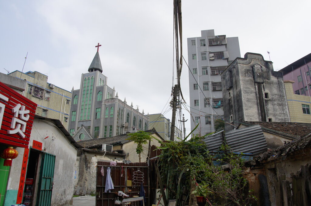 Katolik kiliseleri Христианская Желтая льняная церковь, Shenzhen, foto