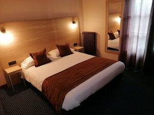 Hotel Saint Jacques (Faubourg Saint Jacques No:9, Valence), otel  Valence'tan