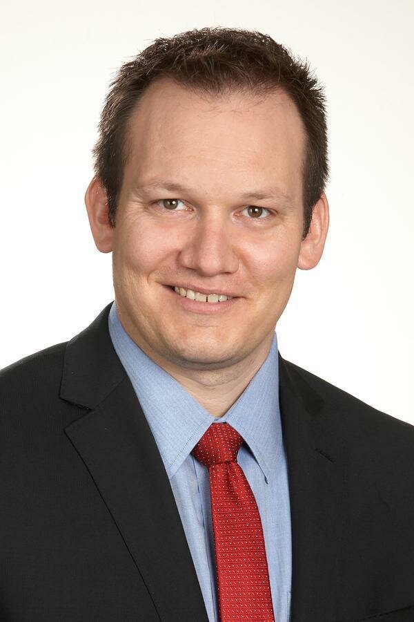 Yatırım fonu firmaları Edward Jones - Financial Advisor: Michel Cyrenne, Regina, foto