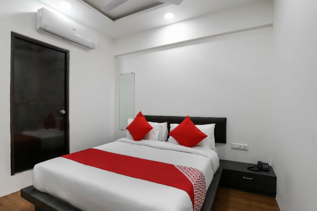 Otel Oyo 40139 Hotel Peradiot, Ahmadabad, foto