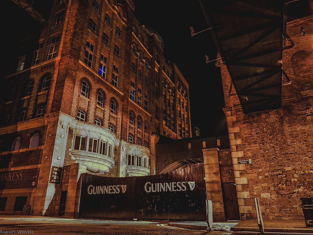 Müzeler ve sanat galerileri Guinness Storehouse, Dublin, foto