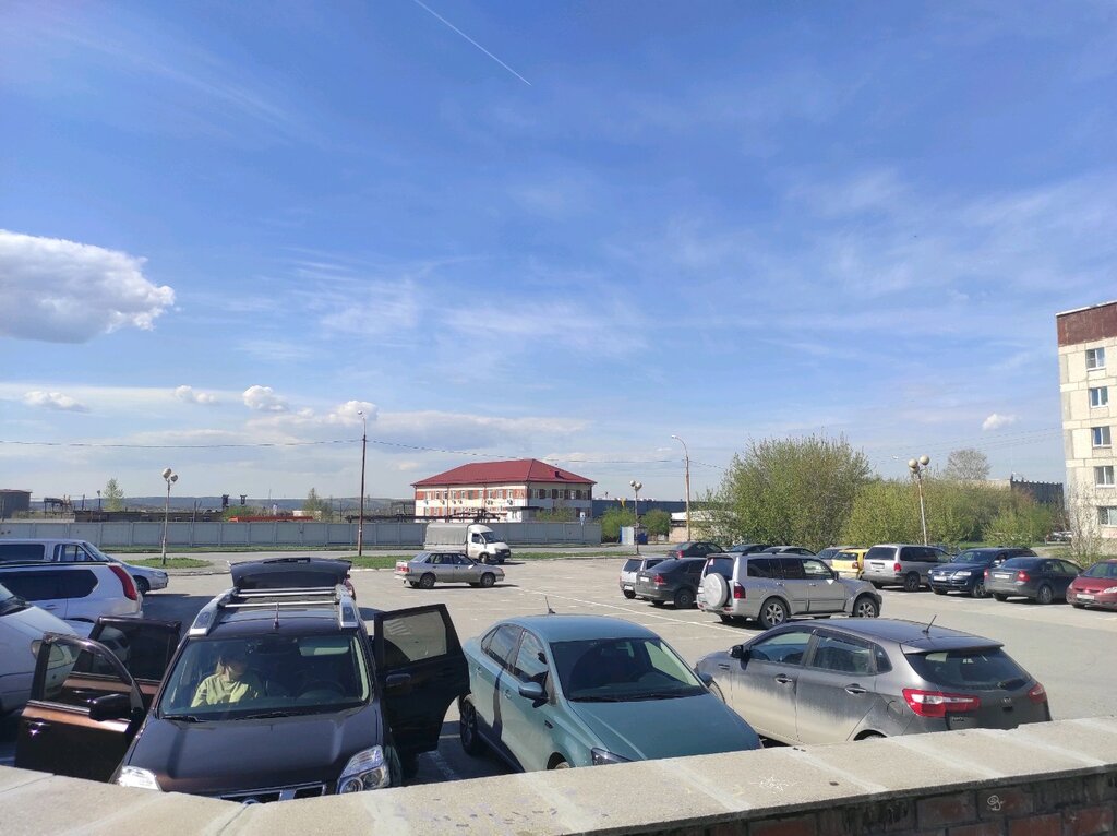 Otoparklar Parking lot, Yekaterinburg, foto