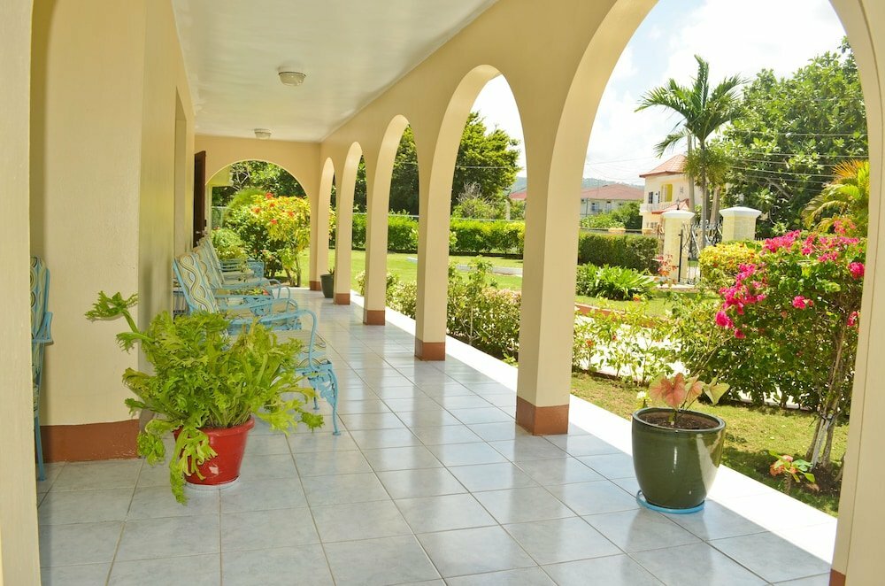 Otel Cindys Villa, Dünya, foto