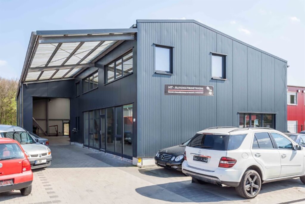 Otomobil servisi HT-Automatikgetriebe Meisterbetrieb Düsseldorf, Kuzey Ren‑Vestfalya, foto