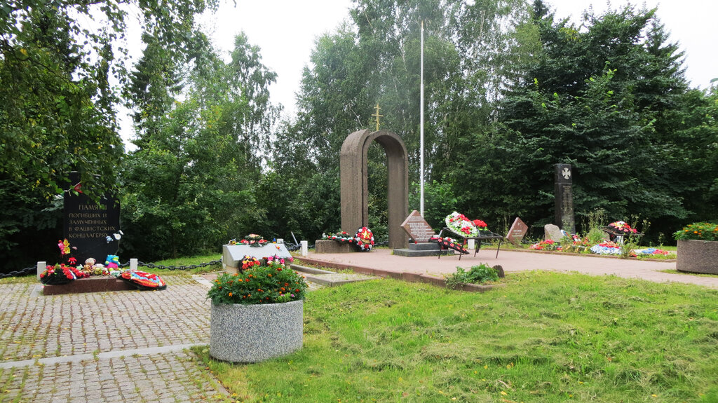 Anıt, heykel Погибшим и замученным в фашистских концлагерях, Vsevolgsk, foto