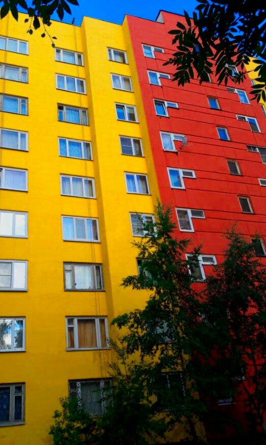 Boya ve cila malzemeleri üretim ve satış yerleri LLC LakritGrupp, Minsk, foto