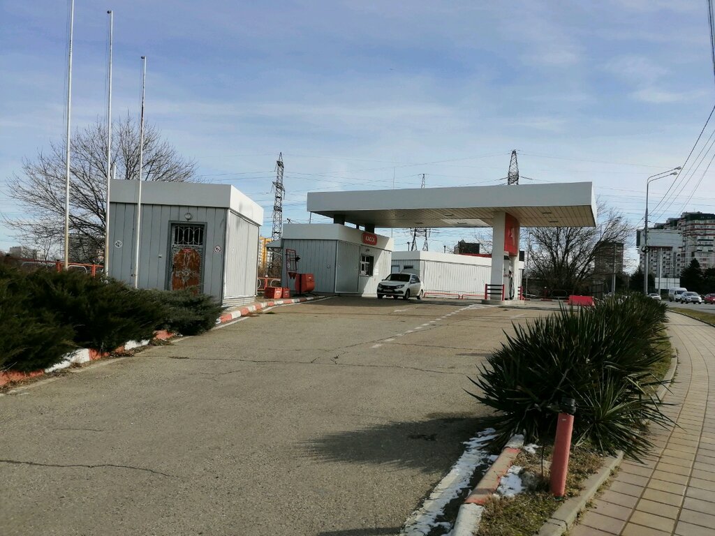 Benzin istasyonu Lukoil, Krasnodar, foto
