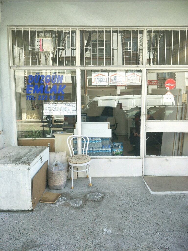 Emlak ofisi Düzgün Emlak, Ankara, foto