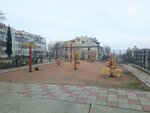Спортивная площадка (Тульская улица No:16), spor alanı  Sevastopol'dan
